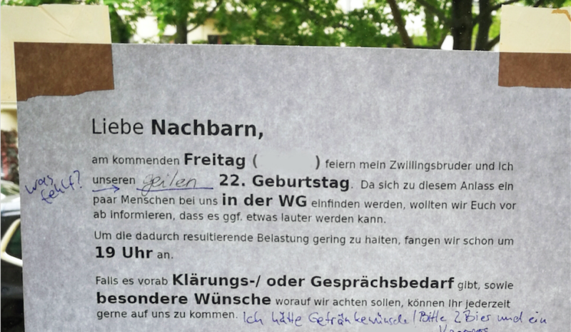 WG-Partiy - Berliner Studenten warnen ihre Nachbarn vorbildlich: